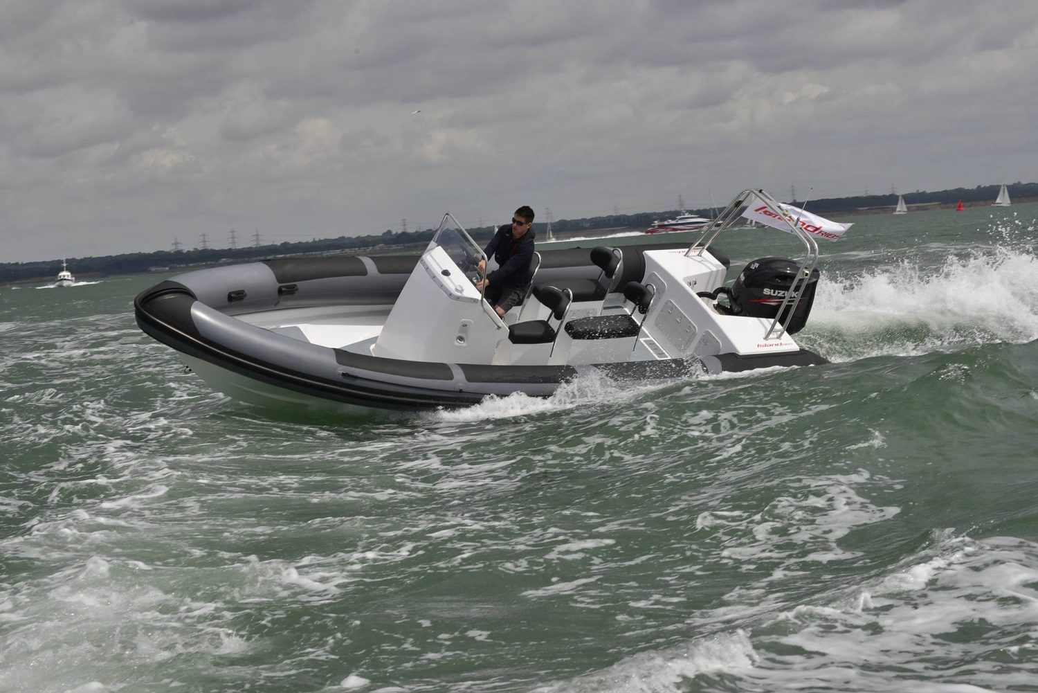 An amazing RIB. The best in the UK? - Ashton Marine Services